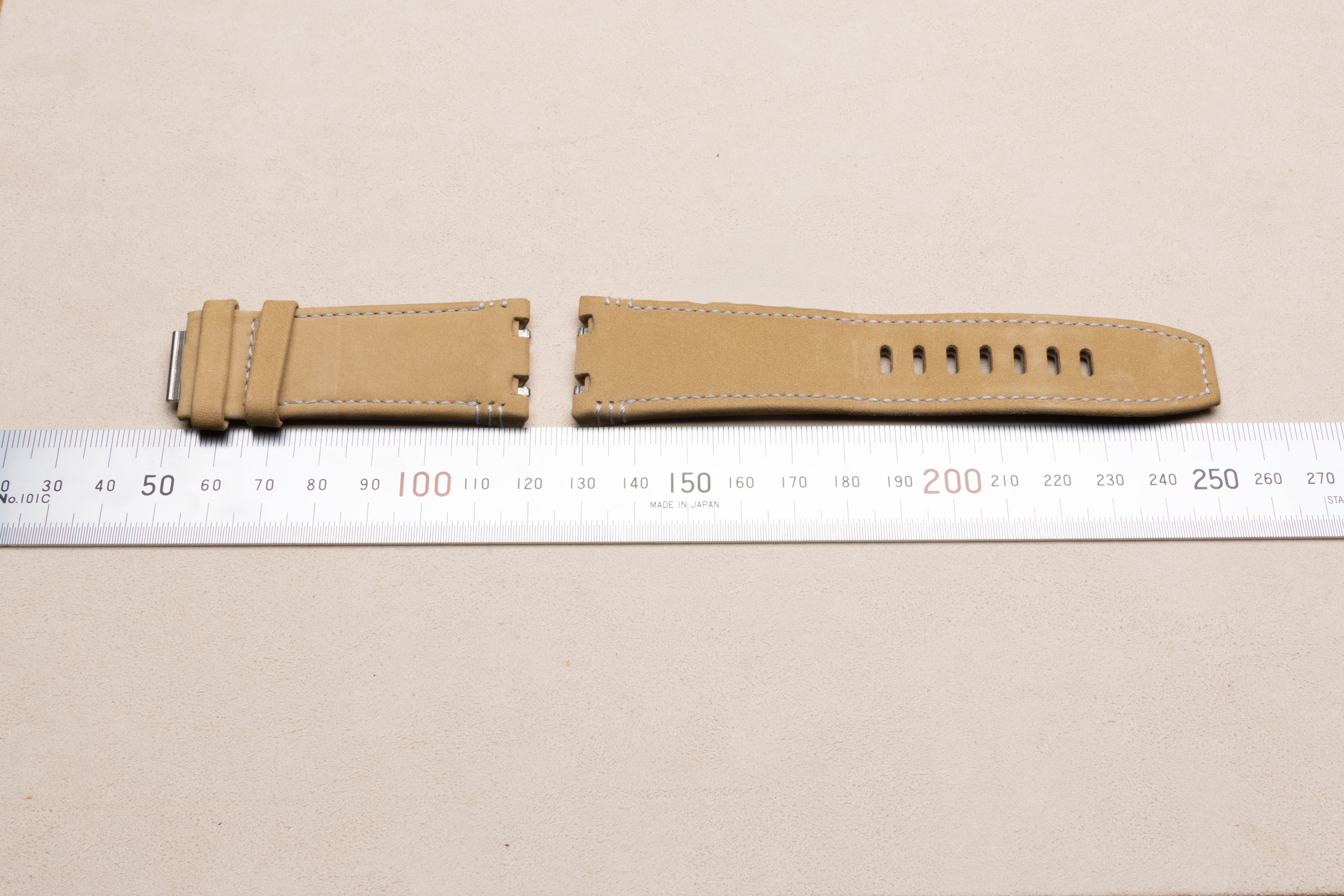 Audemars Piguet Beige Sued Strap 29mm x 25mm FCD29381 – Firstclassdials